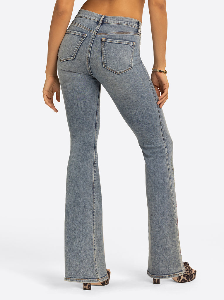 JS Jessica Simpson Hollywood High Rise Flare Jean in Boone