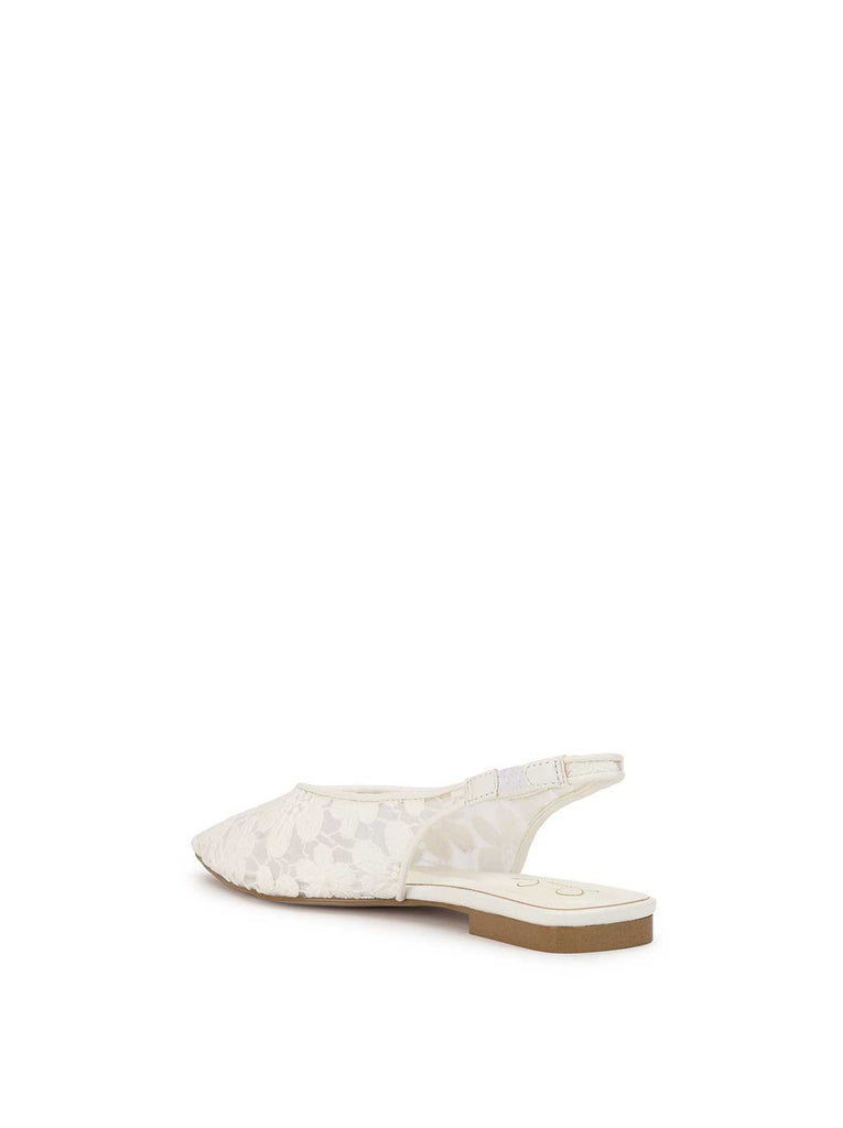 Mezzah Flat in White – Jessica Simpson